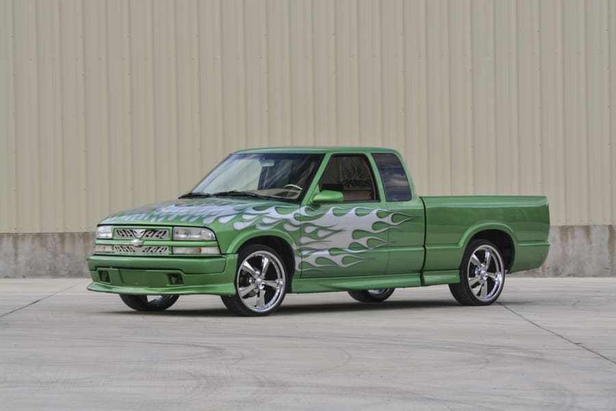 2002 Chevrolet S10 Pickup at Houston 2015 as F37 - Mecum Auctions