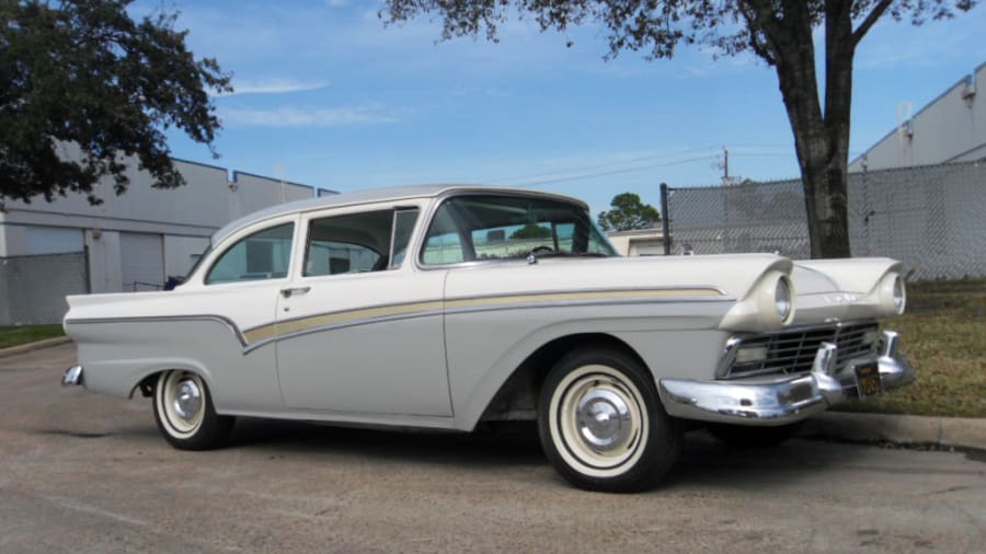 1957 Ford Custom 300 Sedan at Houston 2015 as F80.1 - Mecum Auctions