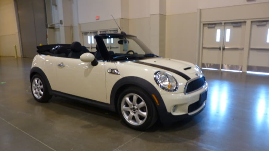 2009 Mini Cooper S Convertible at Houston 2016 as T99 - Mecum Auctions