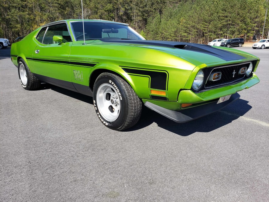 Mach 1 Lime Green