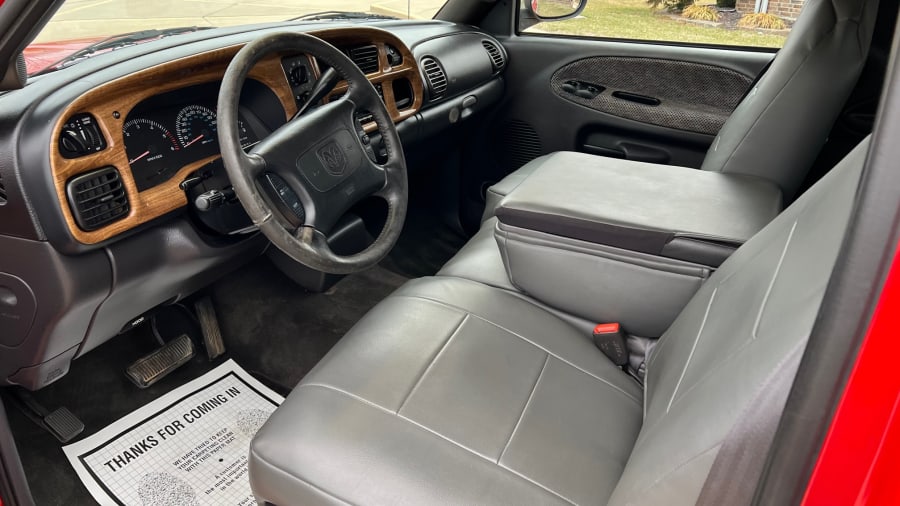 1999 Dodge Ram 1500 Interior