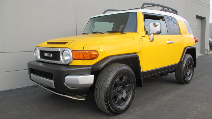 2007 Toyota FJ Cruiser at Houston 2022 as T146 - Mecum Auctions