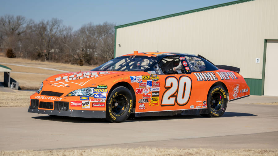 2005 Chevrolet Monte Carlo NASCAR at Houston 2022 as F20 - Mecum Auctions