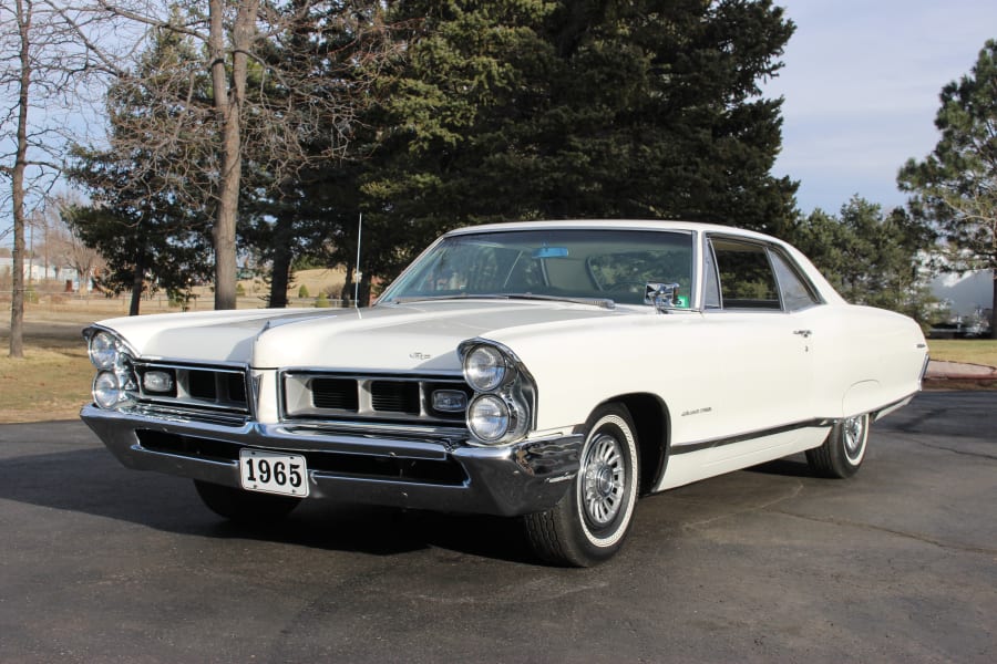 1965 Pontiac Grand Prix for Sale at Auction - Mecum Auctions