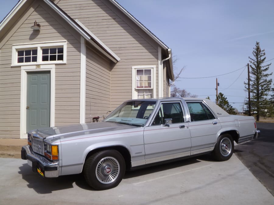 1984 Ford Crown Victoria at Kansas City Spring 2012 as F304 - Mecum ...