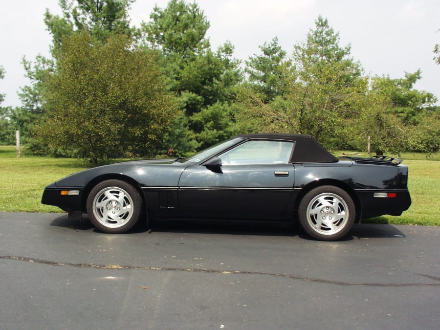 1990 Chevrolet Corvette Convertible for Sale at Auction - Mecum Auctions