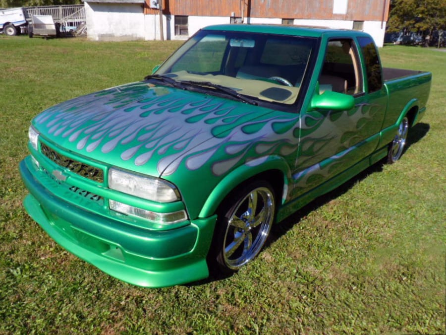 2002 Chevrolet S10 Pickup at Kansas City 2013 as F36 - Mecum Auctions