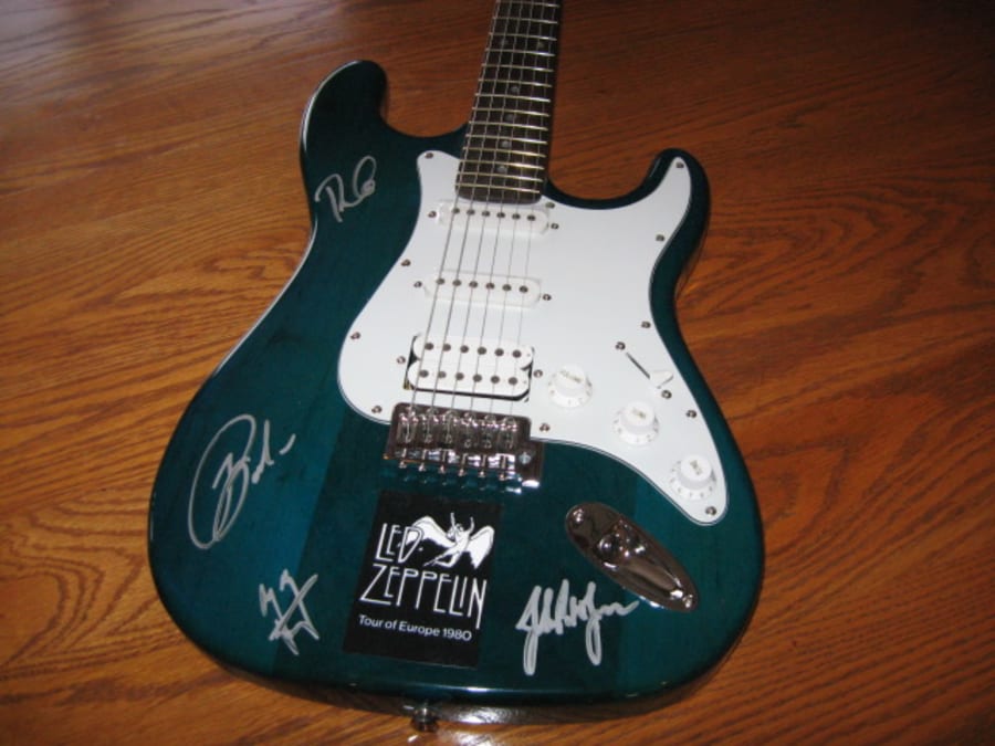 Led Zeppelin Signed Green Eleca Guitar at Kansas City 2013 as J65 ...