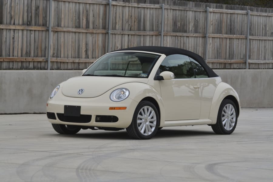 2009 Volkswagen Beetle Convertible for Sale at Auction - Mecum Auctions