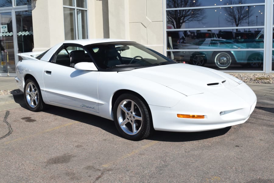 1997 Pontiac Slp Firehawk at Kansas City December 2018 as S111 - Mecum ...