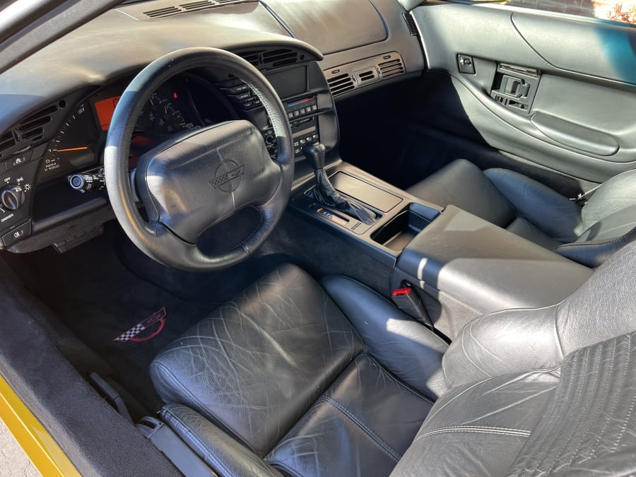 Corvette 1995 Interior