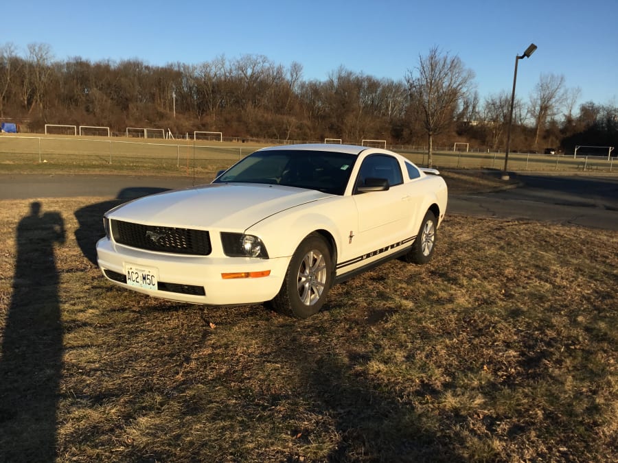 2005 Ford Mustang at Kansas City March 2018 as F168 - Mecum Auctions