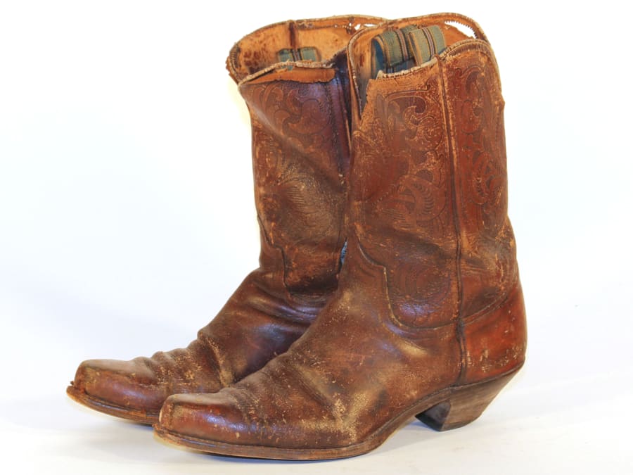 Bob Strong Cowboy Boots at Santa Monica 2013 as J719 - Mecum Auctions