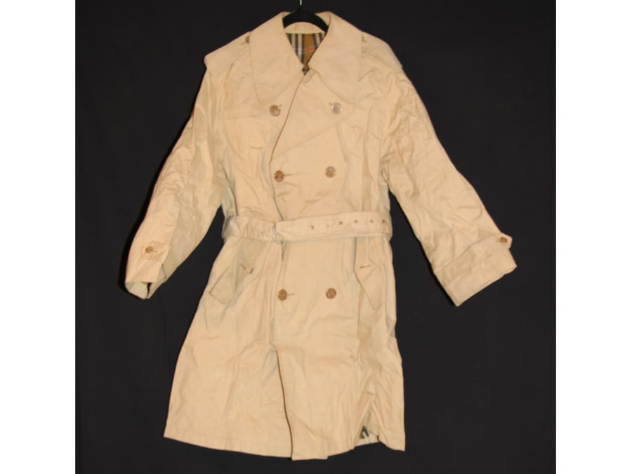 David Sharpe White London Fog Trench Coat at Santa Monica 2013 as K319 ...