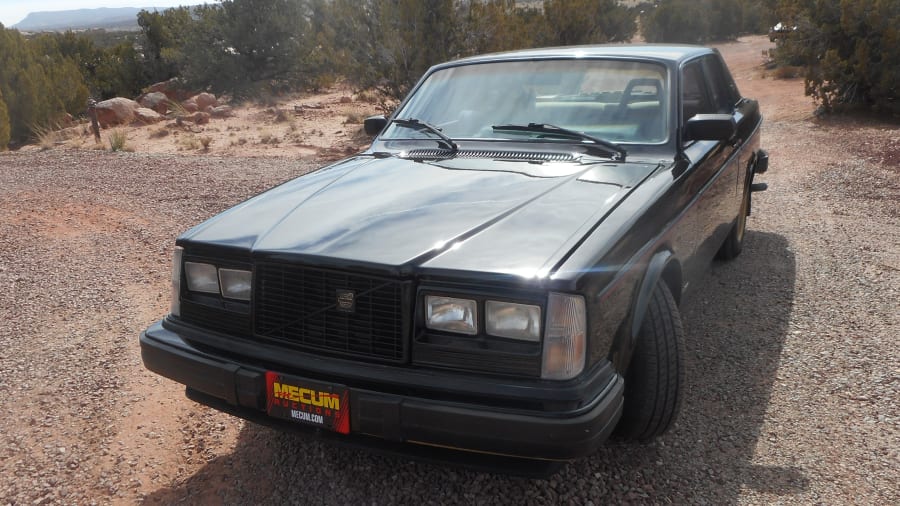 1980 Volvo Bertone at Los Angeles 2018 as S166 - Mecum Auctions