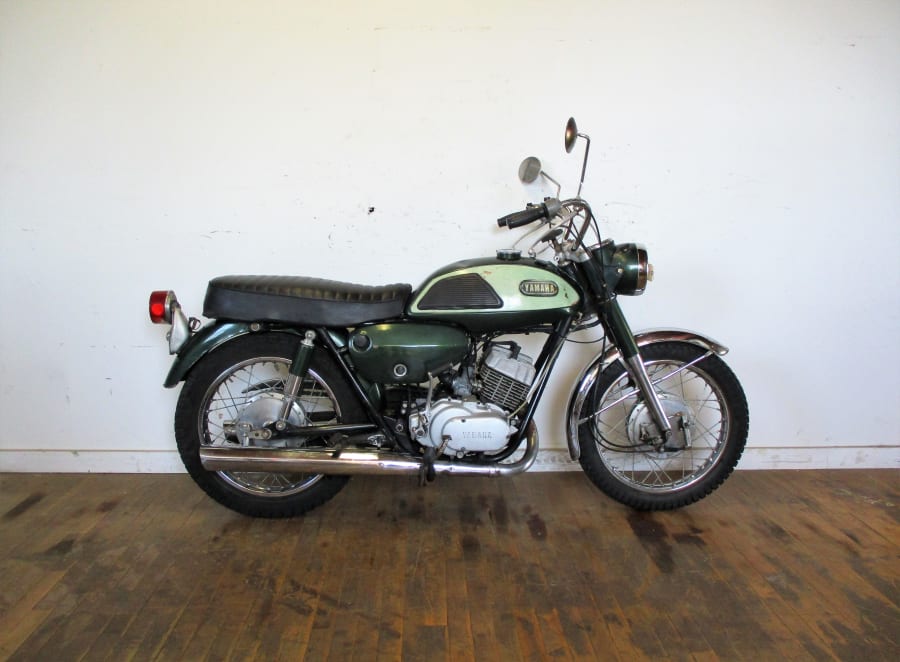 1968 Yamaha R2 350 at Las Vegas Motorcycles June 2018 as F51 - Mecum ...