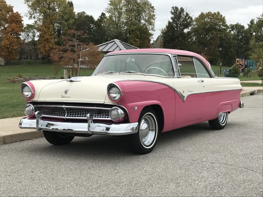 1955 Ford Victoria at Las Vegas 2017 as T143 - Mecum Auctions