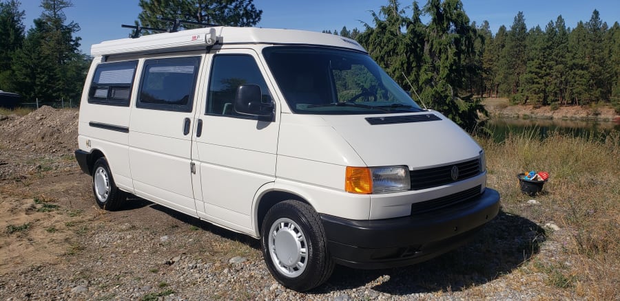 1995 Volkswagen Eurovan Camper at Las Vegas 2019 as T192 - Mecum Auctions