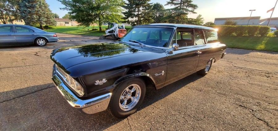 1963 Ford Custom Wagon at Las Vegas 2019 as F266 - Mecum Auctions