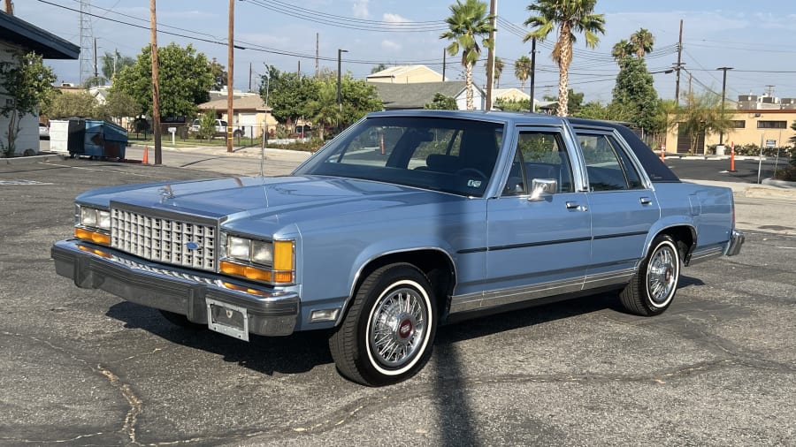 1985 Ford LTD at Las Vegas 2022 as T251 - Mecum Auctions