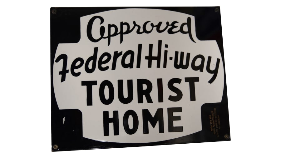 Federal Hi-Way Tourist Home Porcelain Sign 15x12 at Louisville 2016 as ...