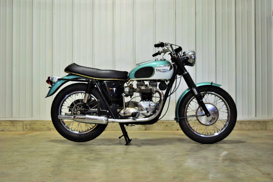 1967 Triumph TR6R for Sale at Auction - Mecum Auctions
