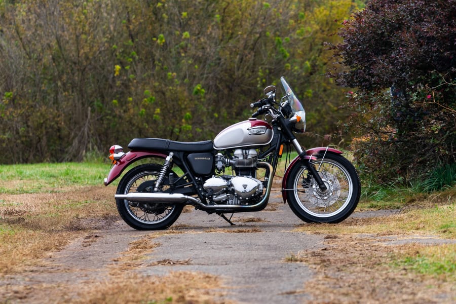 2001 Triumph Bonneville at Las Vegas Motorcycles 2019 as W243 - Mecum ...