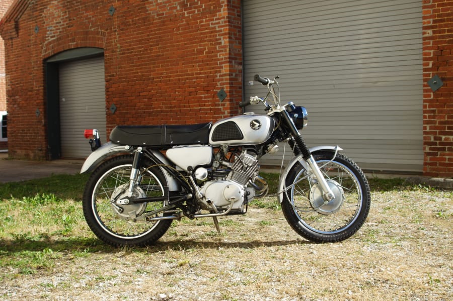 1966 Honda CL160 at Las Vegas Motorcycles 2019 as T33 - Mecum Auctions