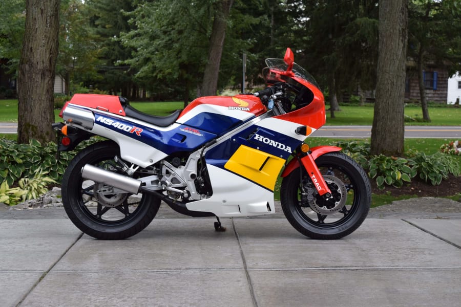 1986 Honda NSR 400 R at Las Vegas Motorcycles 2019 as T117 - Mecum Auctions