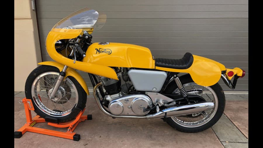 1972 Norton Commando Race Replica at Las Vegas Motorcycles 2019 as F385 ...