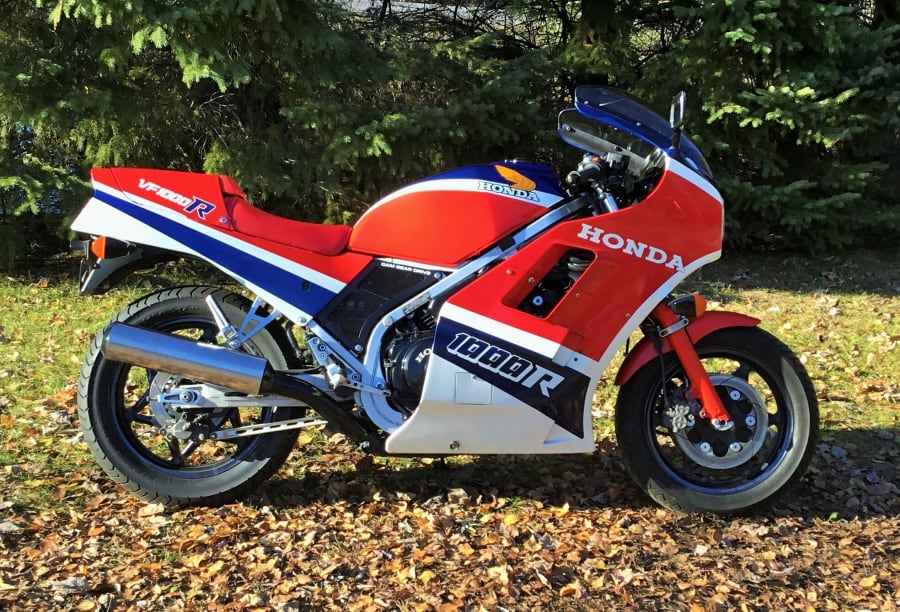 1985 Honda VFR1000 at Las Vegas Motorcycles 2023 as T81 - Mecum Auctions