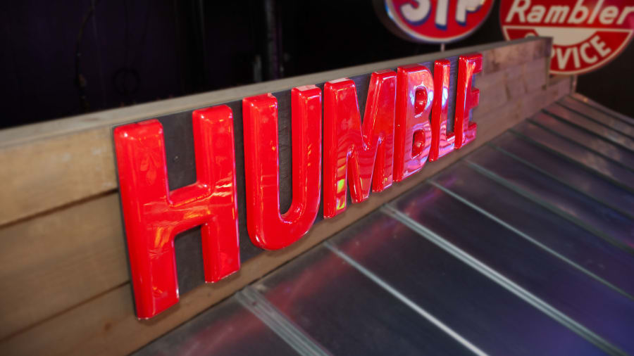 Humble Service Station Sign at The Eddie Vannoy Collection 2020 as K589 ...