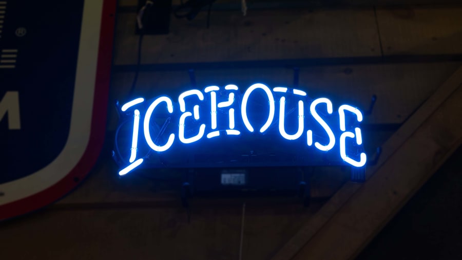 Icehouse Beer Neon Sign at The Eddie Vannoy Collection 2020 as G323 ...