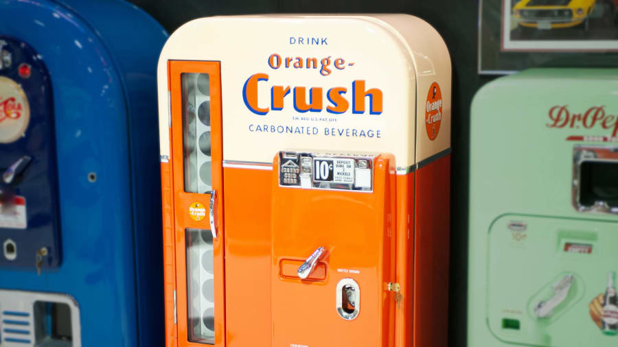 Vendo 81 Orange Crush Soda Machine for Sale at Auction - Mecum Auctions