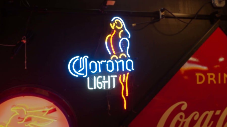 Corona Light Neon Sign at The Eddie Vannoy Collection 2020 asG276 ...