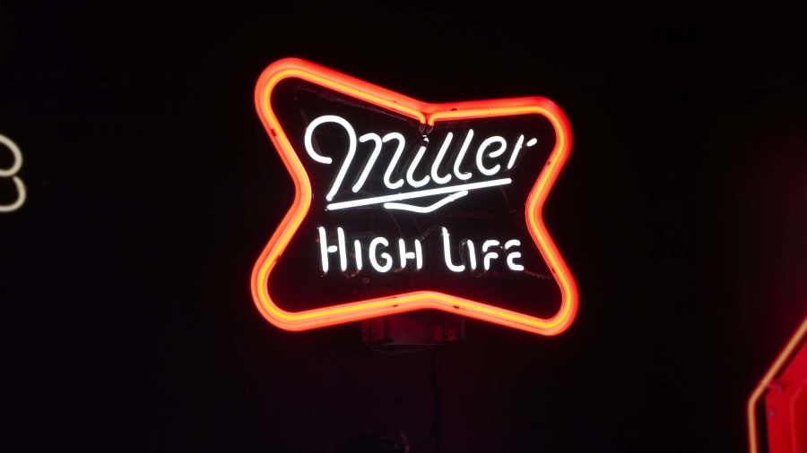 Miller High Life Neon Sign at The Eddie Vannoy Collection 2020 as G286 ...