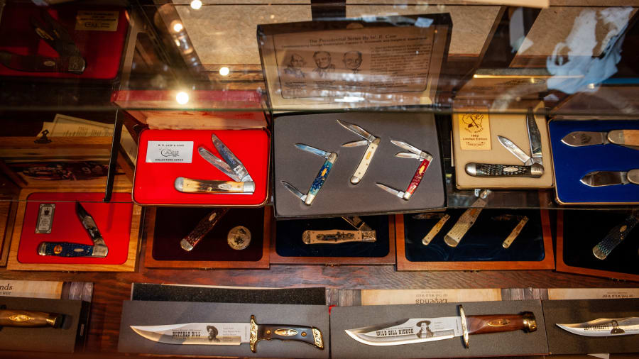 Collectible Knives - Lot Of 6 at The Eddie Vannoy Collection 2020 as ...
