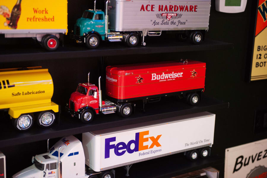 Budweiser Scale Model Truck And Trailer for Sale at Auction - Mecum ...