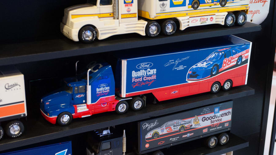 NASCAR Ford Quality Scale Model Truck And Trailer at The Eddie Vannoy ...