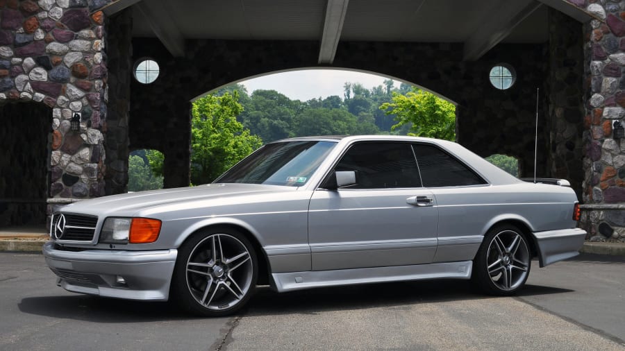 1986 Mercedes-Benz 560SEC at Harrisburg 2015 as F75.1 - Mecum Auctions