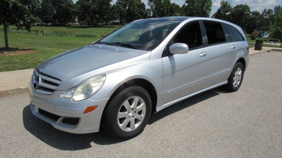 2006 Mercedes-Benz R350 at Harrisburg 2016 as T130 - Mecum Auctions