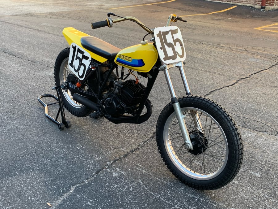 1977 Suzuki RM100 at Harrisburg 2022 as F5.4 - Mecum Auctions