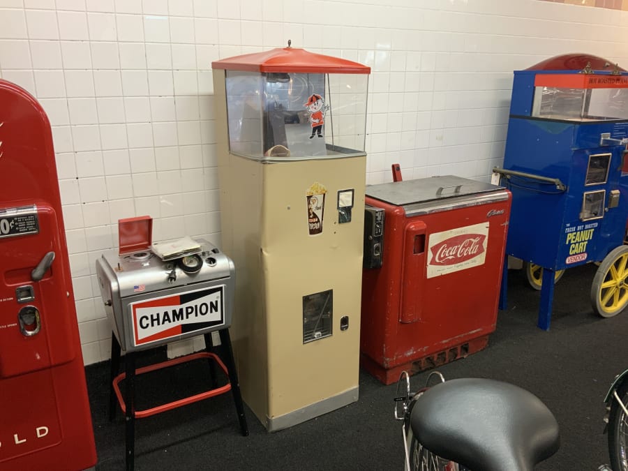 Fawn Popcorn Machine at Punta Gorda 2021 as H35 - Mecum Auctions