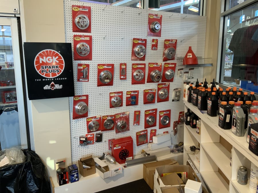 Automotive Parts Shop for Sale at Auction - Mecum Auctions