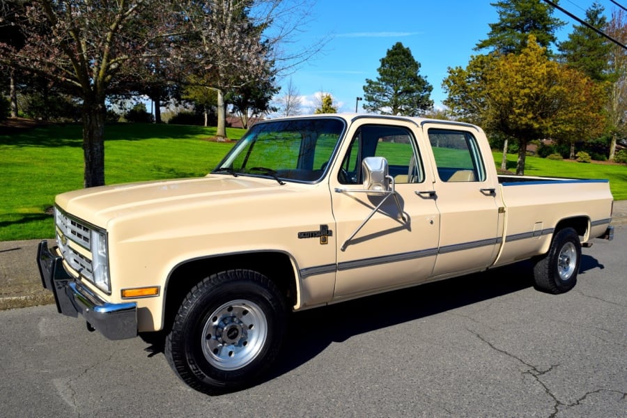 1986 Chevrolet C30 3+3 Crew Cab Pickup at Portland 2017 as S92 - Mecum ...