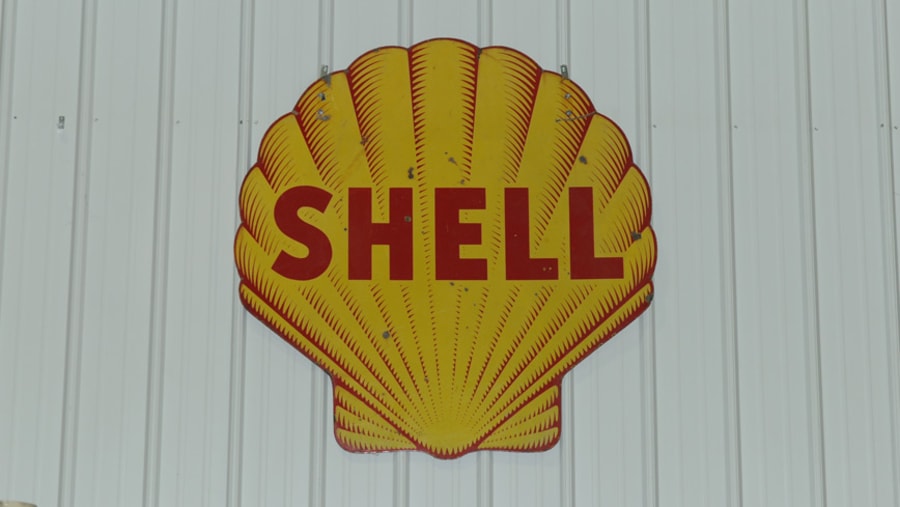 Shell Sign DSP at The Road Art Auction 2015 as S28 - Mecum Auctions
