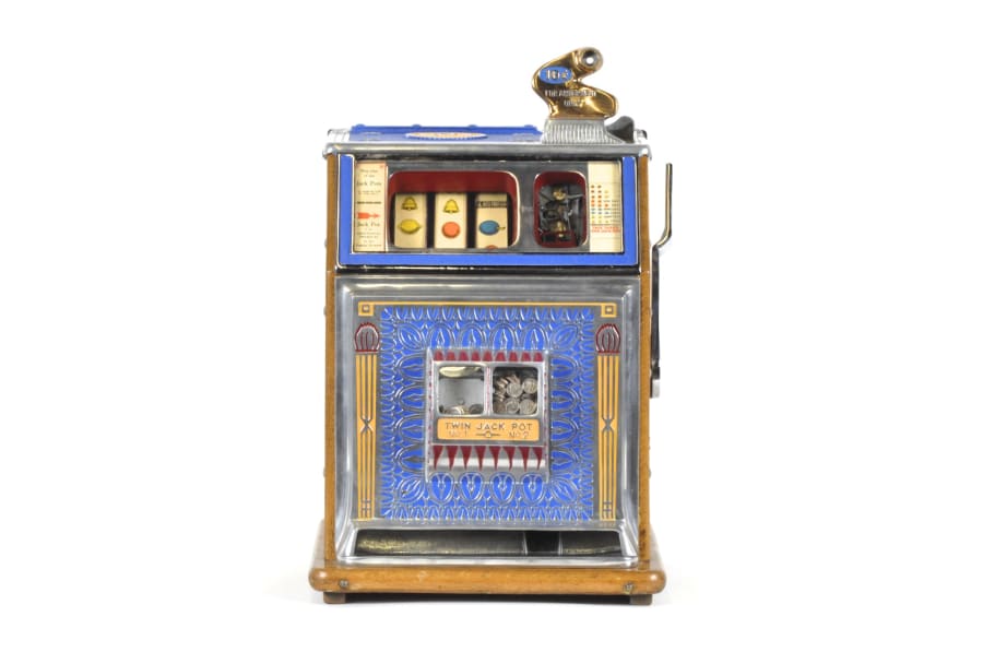 Walting 10 Cent Twin Jackpot Slot Machine 16x24x15 at The Road Art ...