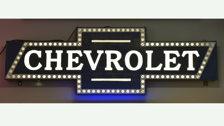 Chevrolet Bowtie Aluminum Lighted Sign 108x36x6 for Sale at Auction ...