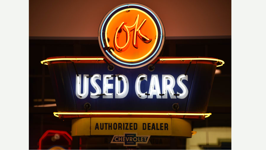 Chevrolet Used Cars Neon Sign With Base DSPN 48x124x48 at Indy Road Art ...