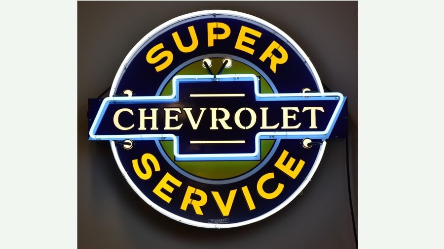 Chevrolet Super Service Neon Sign SSPN 48x42x15 at Indy Road Art 2017 ...